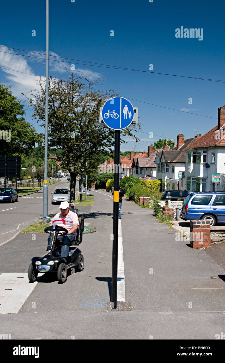 Pedestrian road marking cycle lane hi-res stock photography and images ...