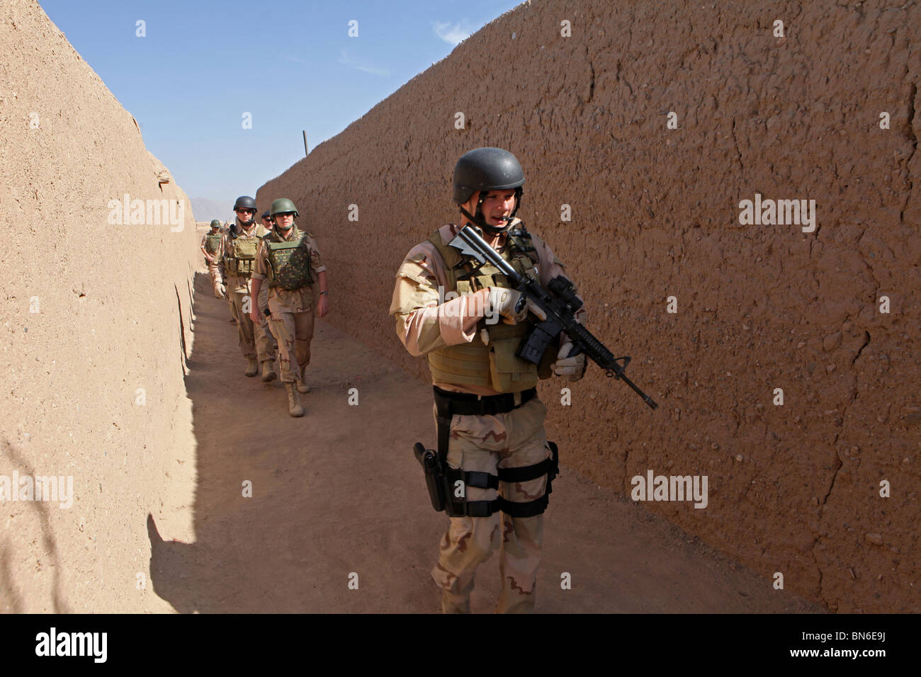 Dutch troops in Uruzgan, Afghanistan Stock Photo - Alamy