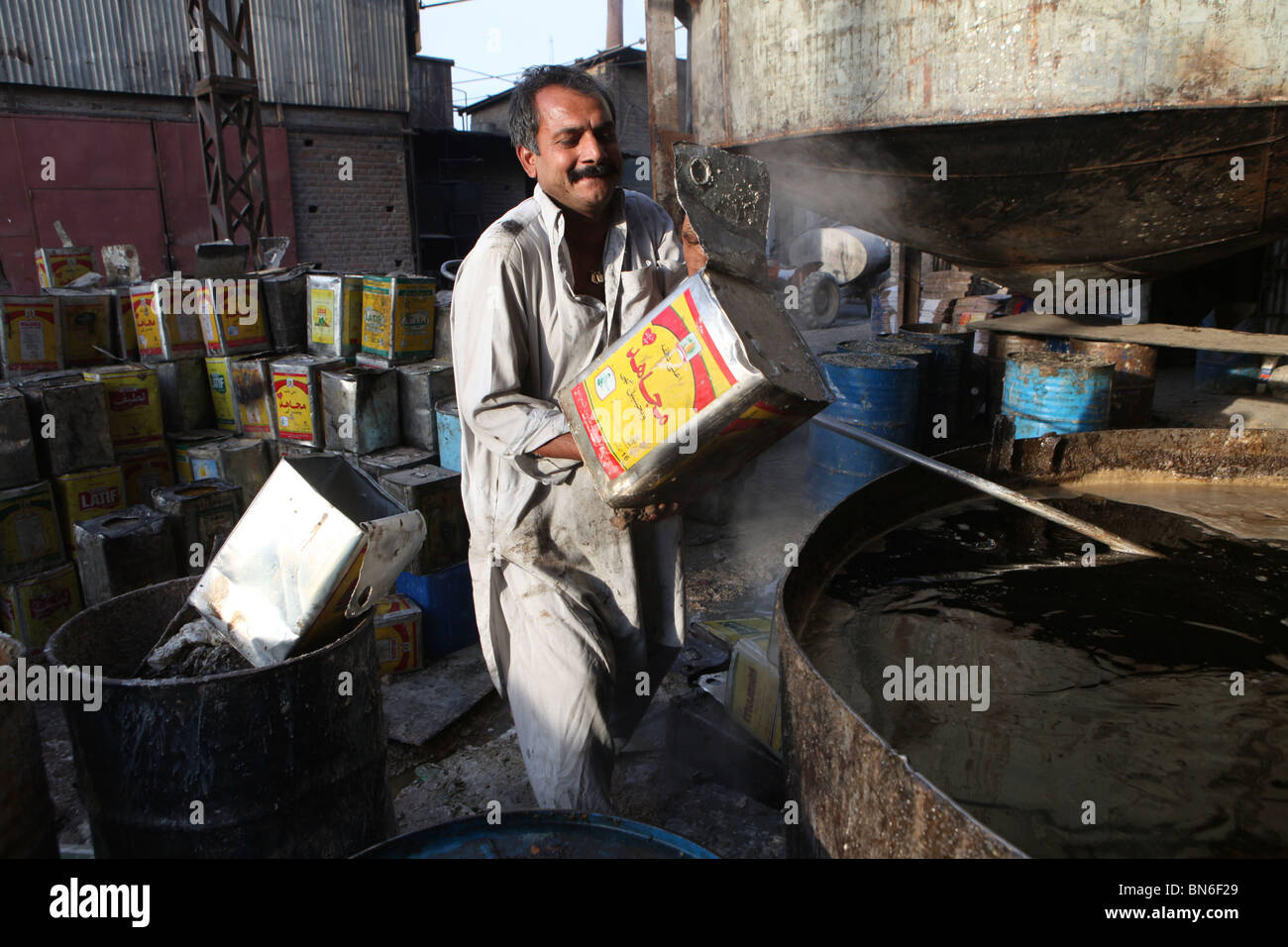 Soap Factory Workers High Resolution Stock Photography and Images - Alamy