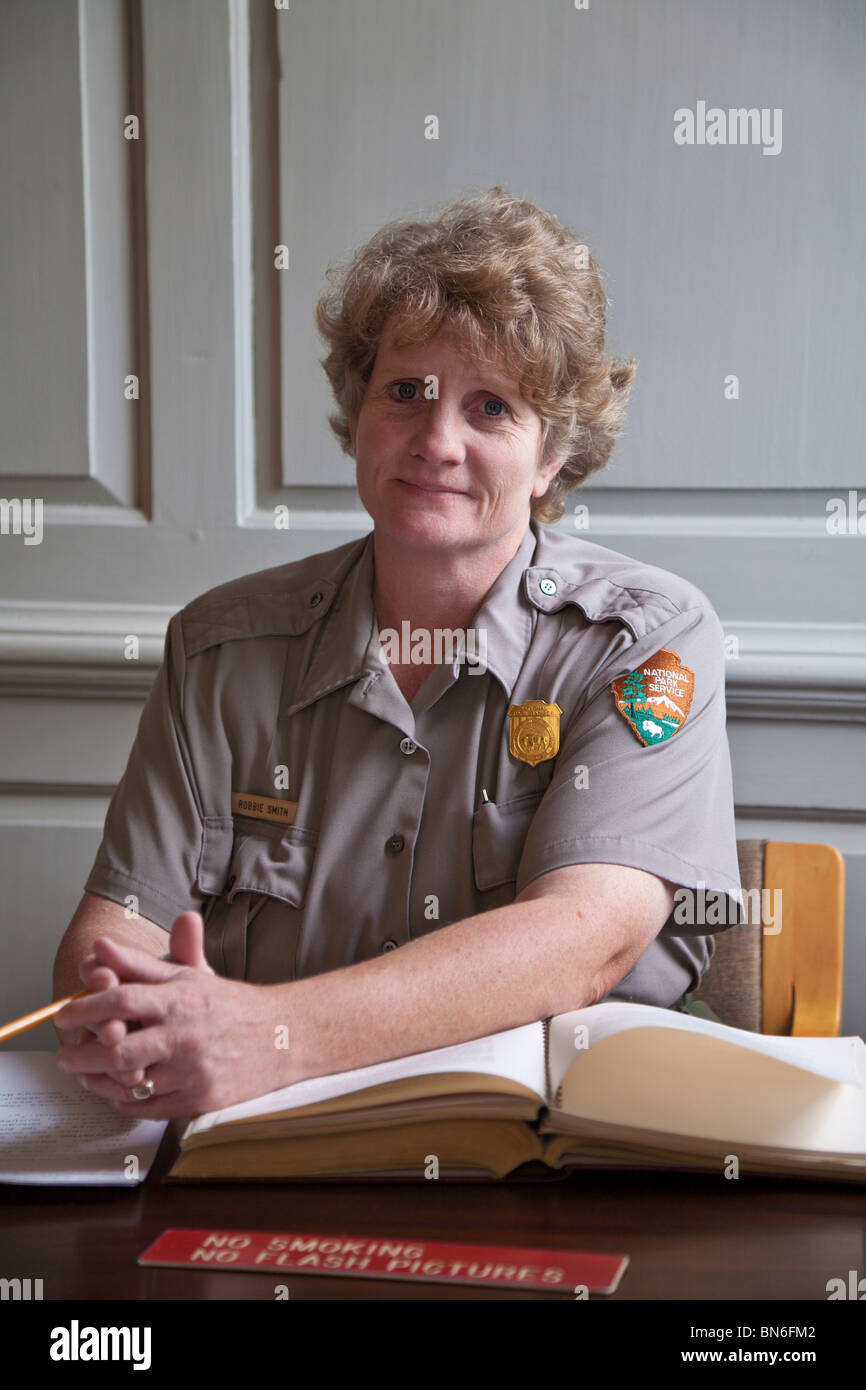 Female ranger hi-res stock photography and images - Alamy