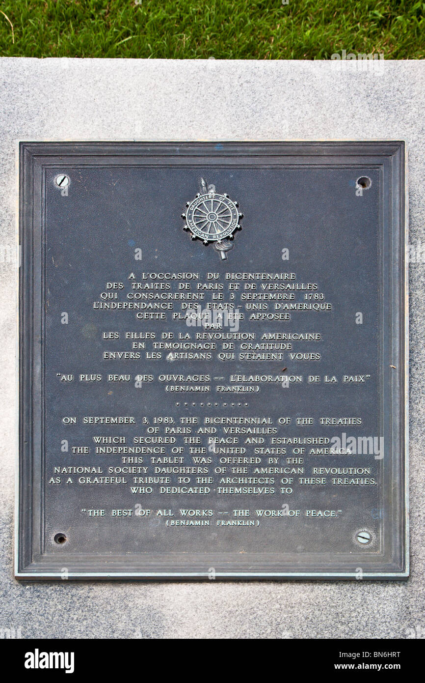 Yorktown, Virginia - Sep 2009 - Plaques around the base of the Victory ...