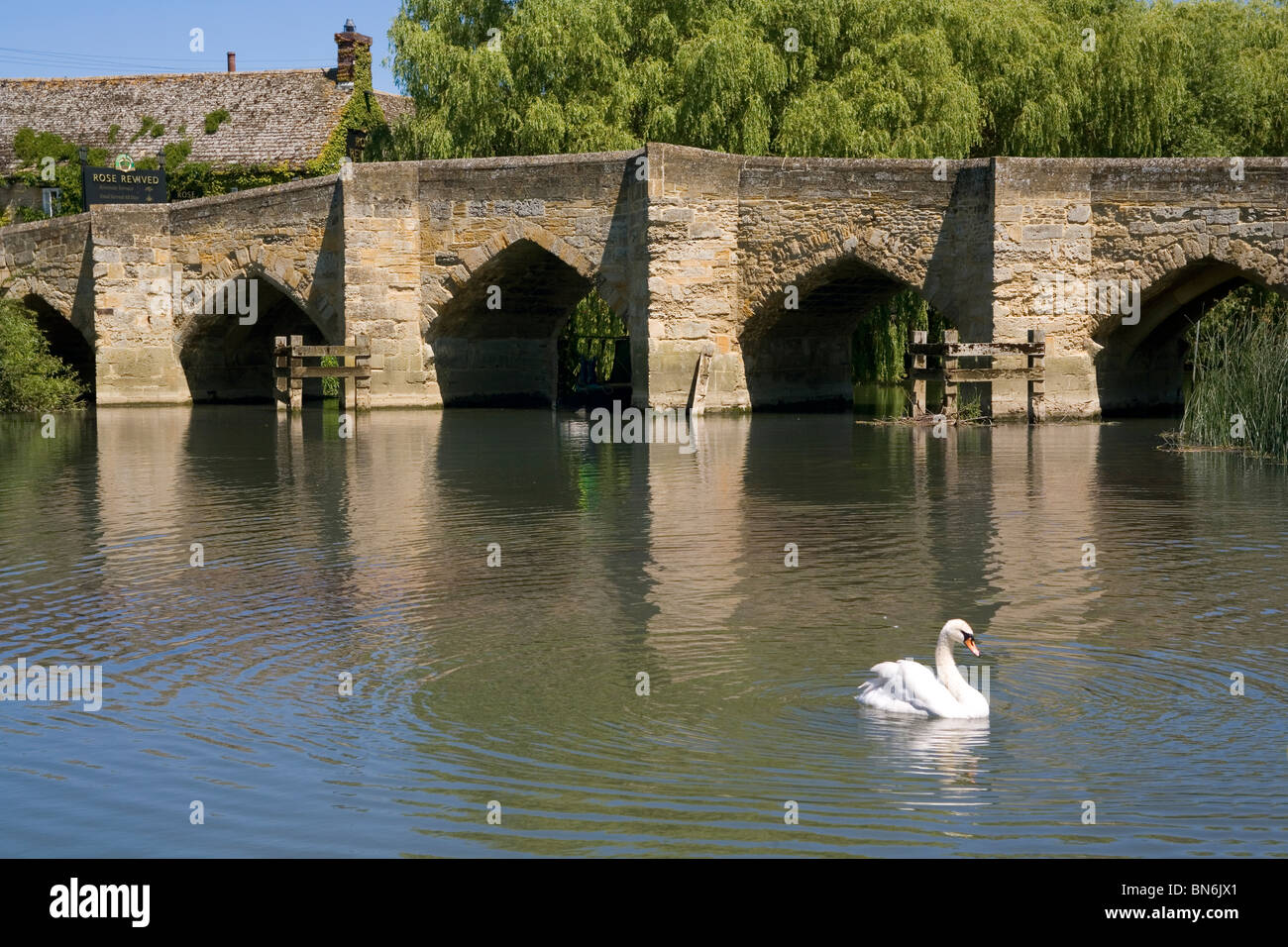 Newbridge hi-res stock photography and images - Alamy