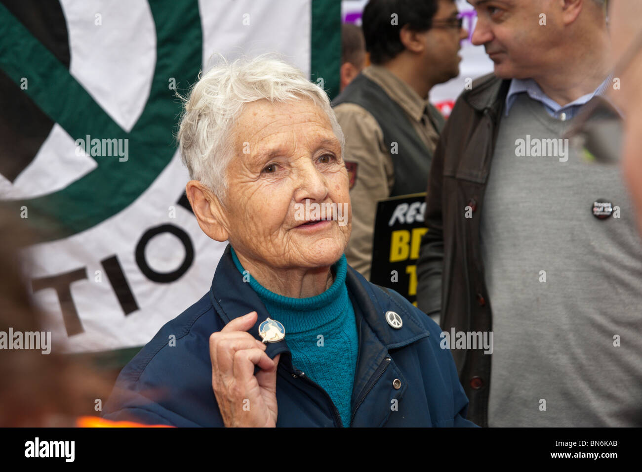 Veteran peace campaigner Pat Arrowsmith in Afghanistan - Bring the ...