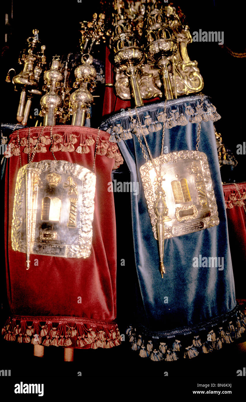 Synagogue ark hi-res stock photography and images - Alamy