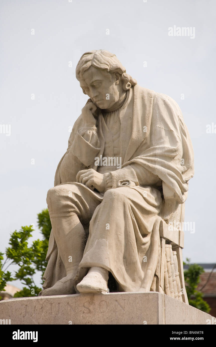 England Staffordshire Lichfield Samuel Johnson statue Stock Photo - Alamy