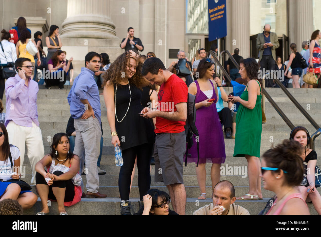 Crowded steps of the Metropolitan Museum of Art in New York on Friday ...