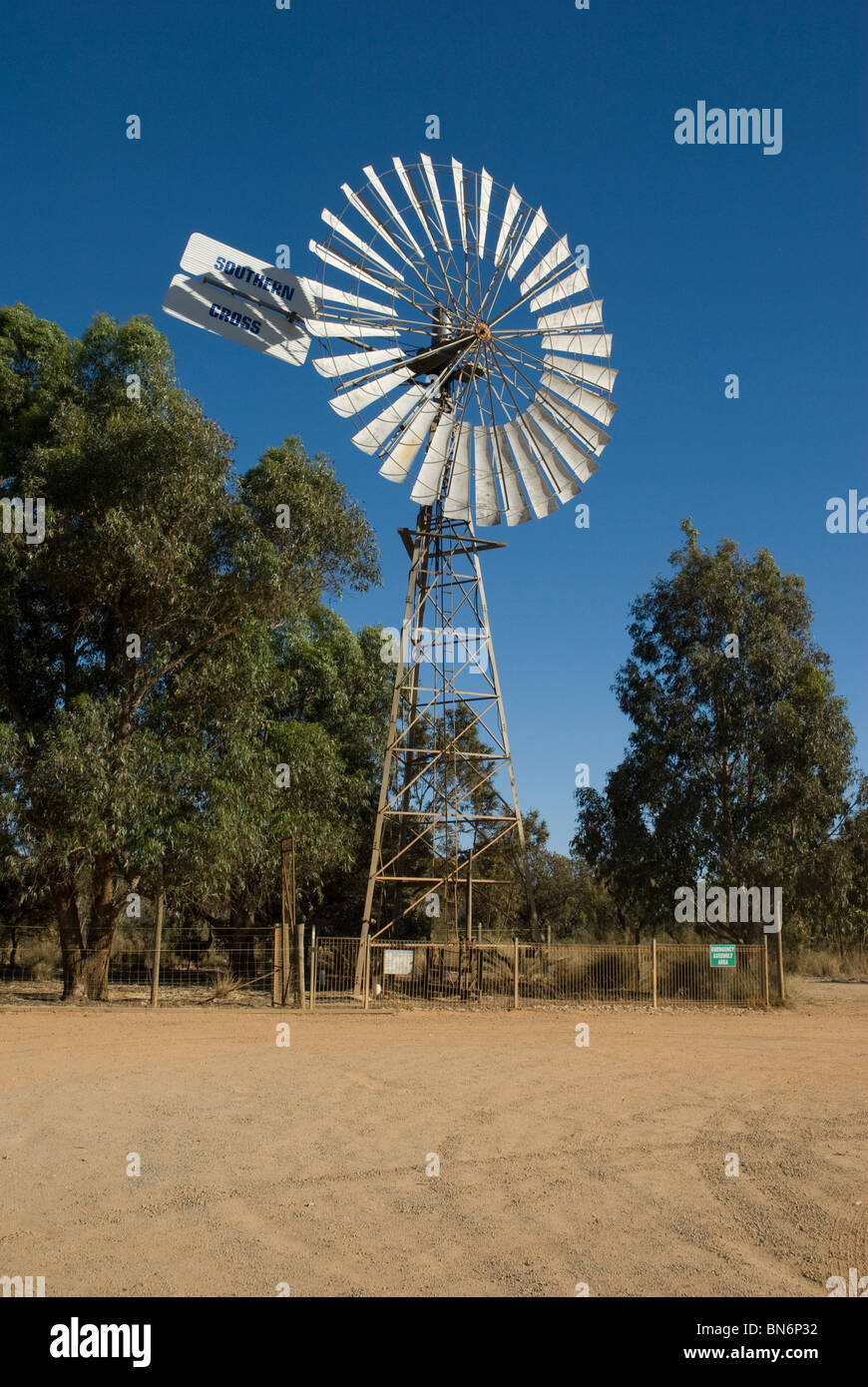 Windmill australia outback hi-res stock photography and images - Alamy
