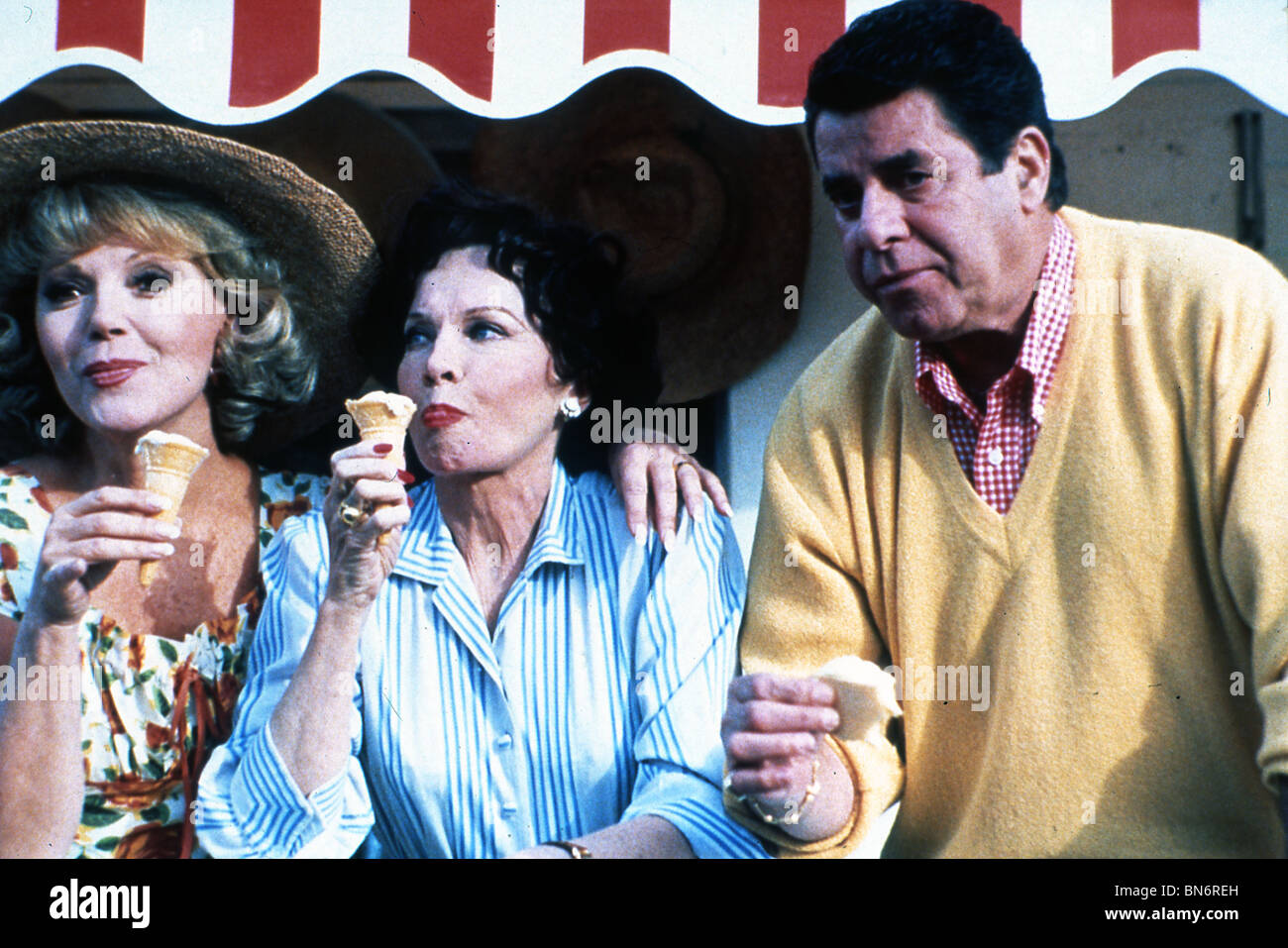 FUNNY BONES (1995) LESLIE CARON, JERRY LEWIS, RUTA JERRY PETER CHELSOM (DIR Stock Photo - Alamy