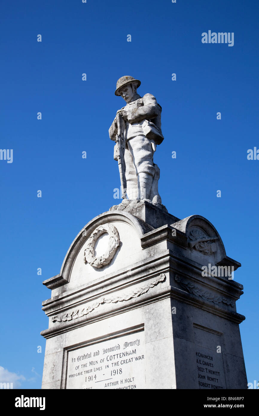 war memorial Cottenham Stock Photo - Alamy