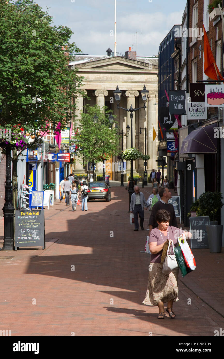 macclesfield town centre high street cheshire england uk gb Stock Photo ...
