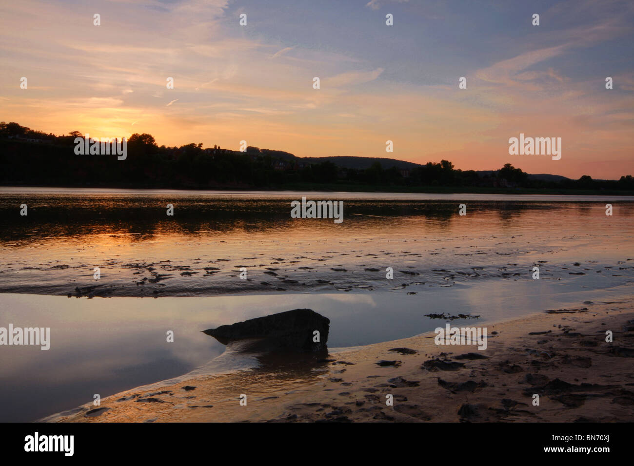 Arlingham gloucestershire hi-res stock photography and images - Alamy