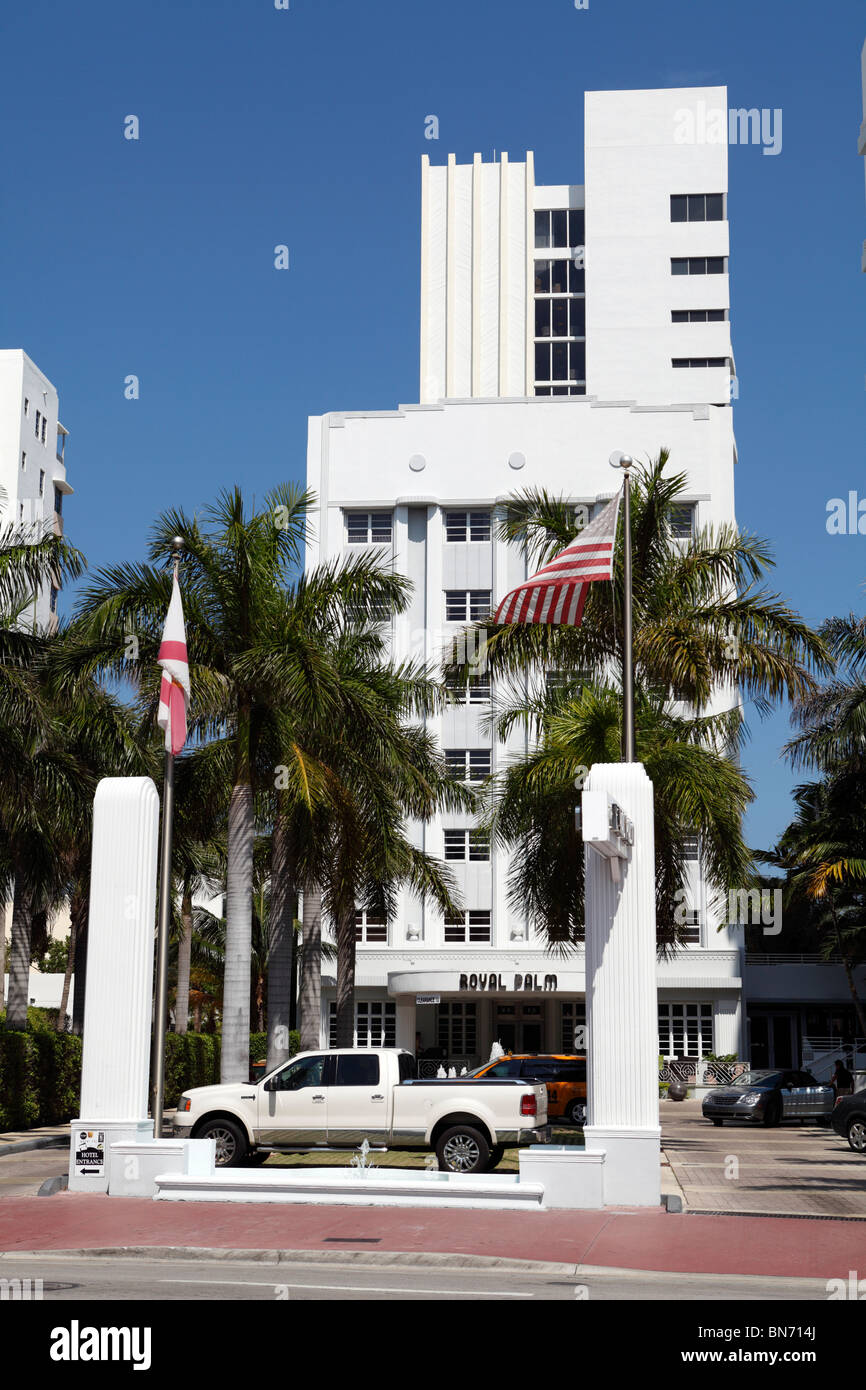 Miami south beach Collins avenue Stock Photo - Alamy