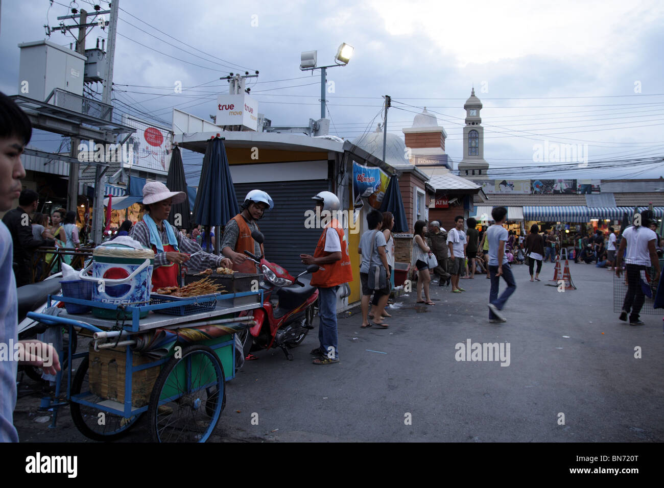 Chatuchak weekend market , Bangkok , Thailand Stock Photo - Alamy