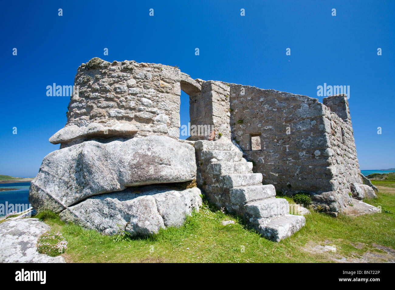 The Block house on Tresco, Isles of Scilly, UK. A 16th century gun ...