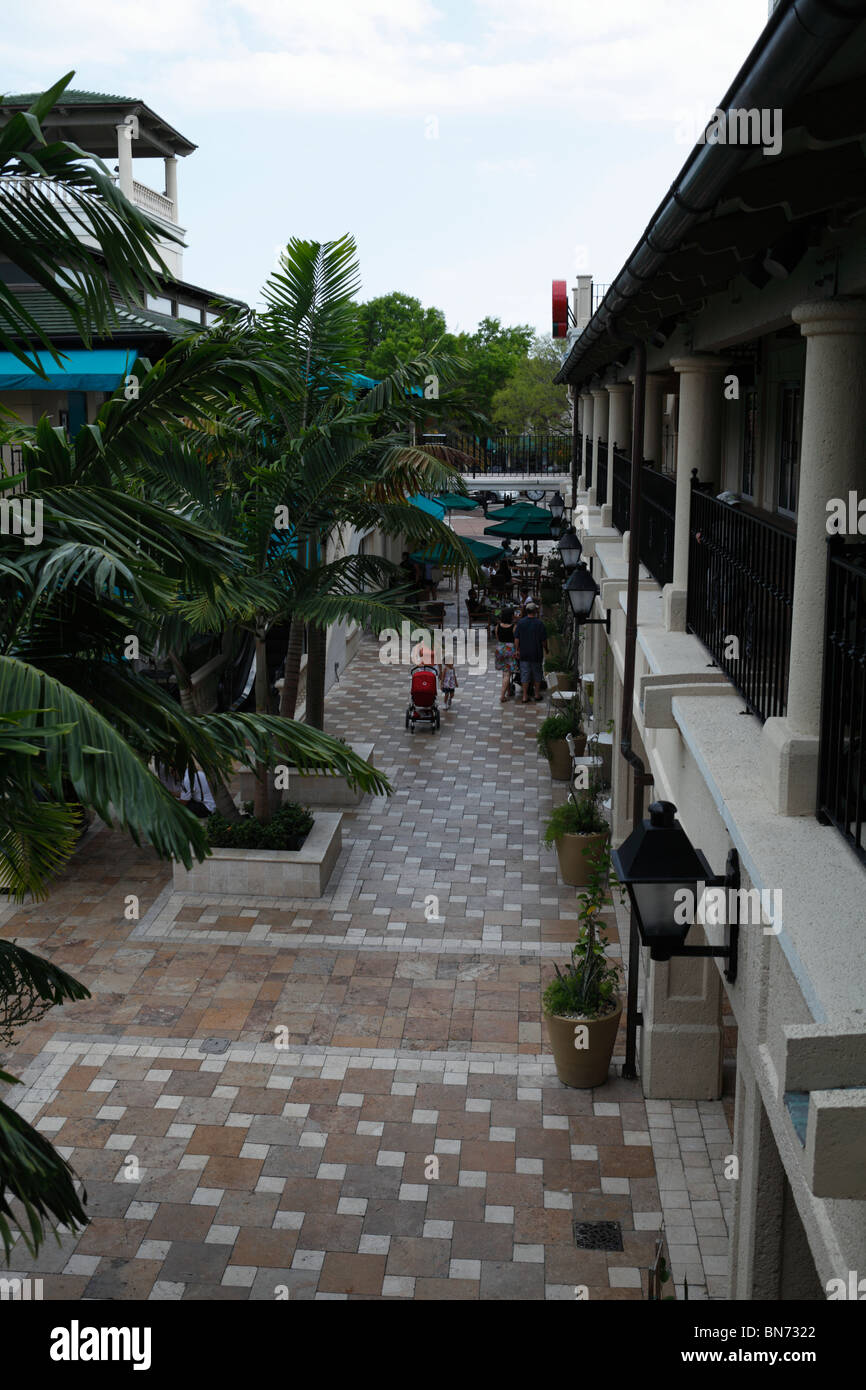 Miami coconut grove cocowalk Stock Photo - Alamy