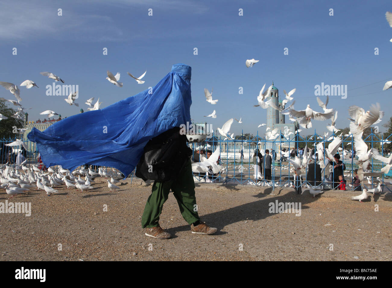 Hazrat ali mosque in Mazar-i-sharif (afghanistan) where Ali is believed ...