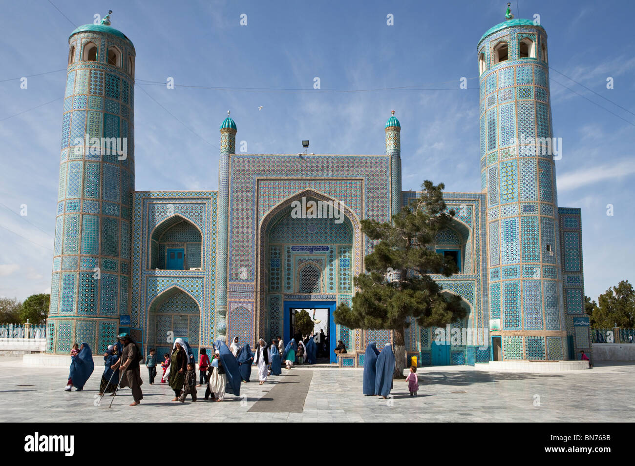 Hazrat ali mosque in Mazar-i-sharif (afghanistan) where Ali is believed ...