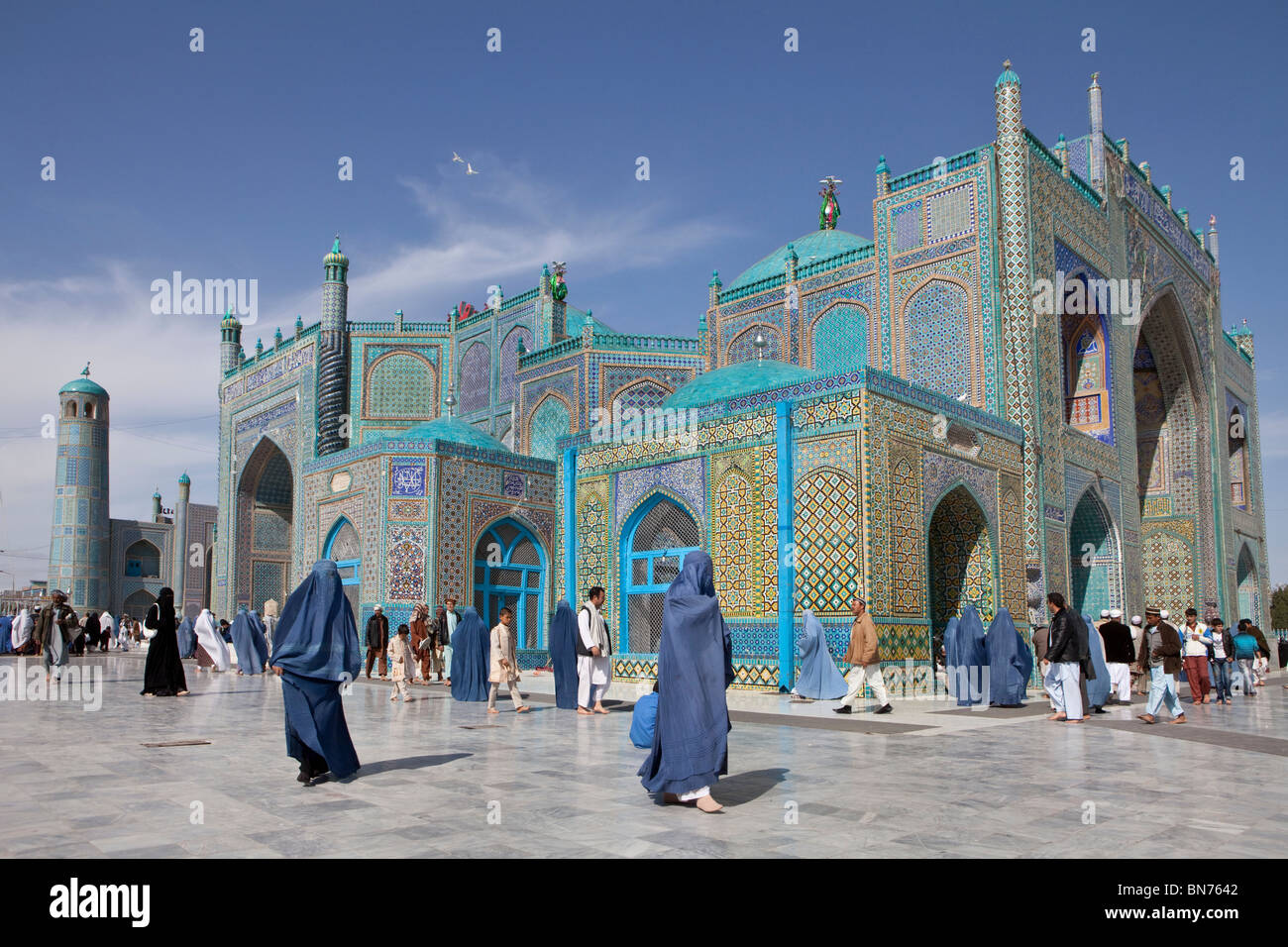 Hazrat ali mosque in Mazar-i-sharif (afghanistan) where Ali is believed ...