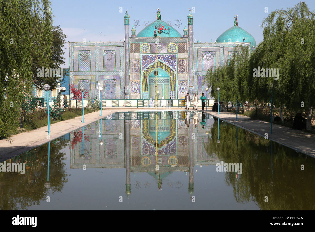 Hazrat ali mosque in Mazar-i-sharif (afghanistan) where Ali is believed ...