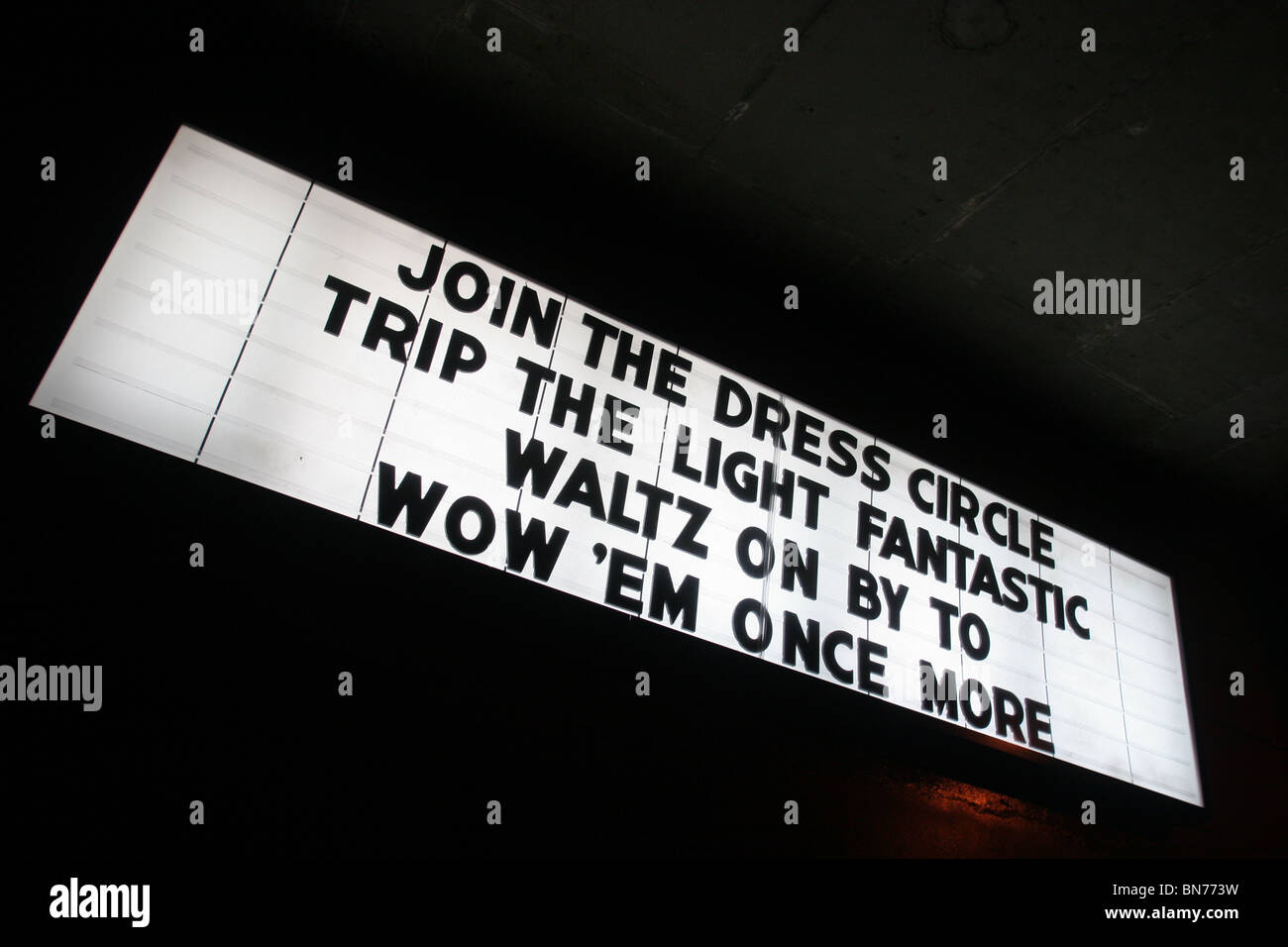 Theatre show sign hi-res stock photography and images - Alamy