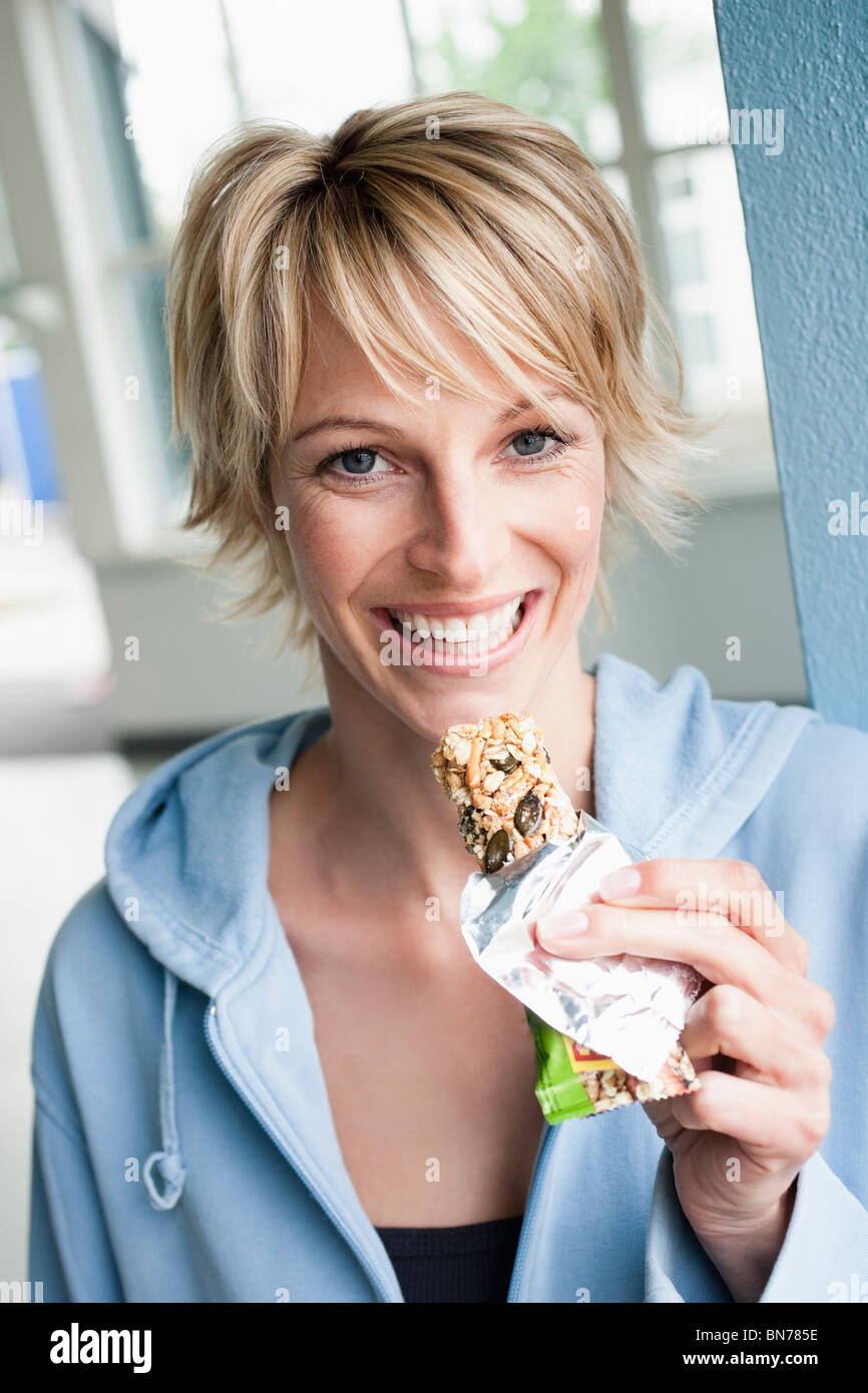 Power bar hi-res stock photography and images - Alamy