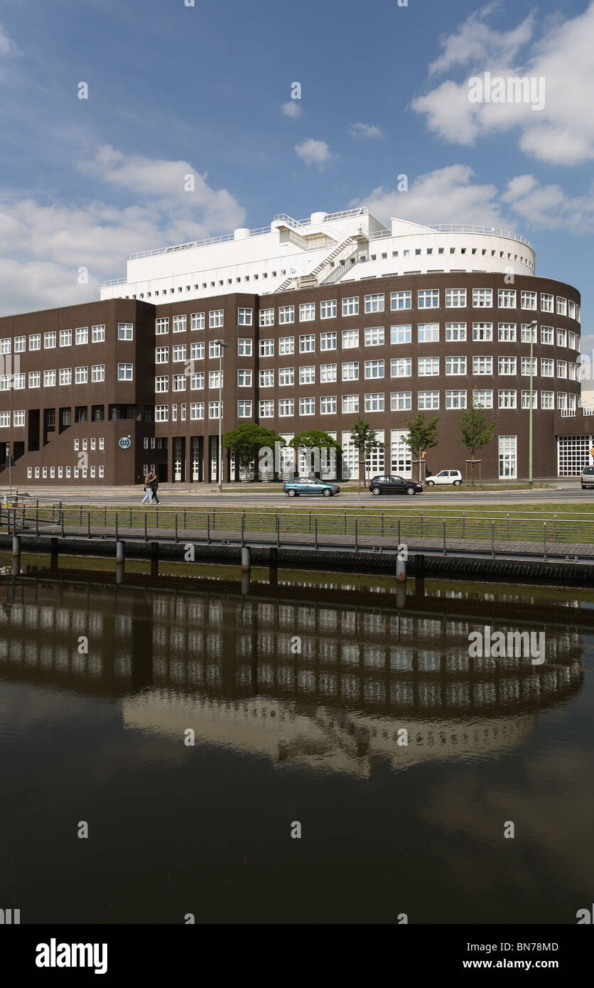 Alfred wegener institute for polar and marine research hi-res stock ...