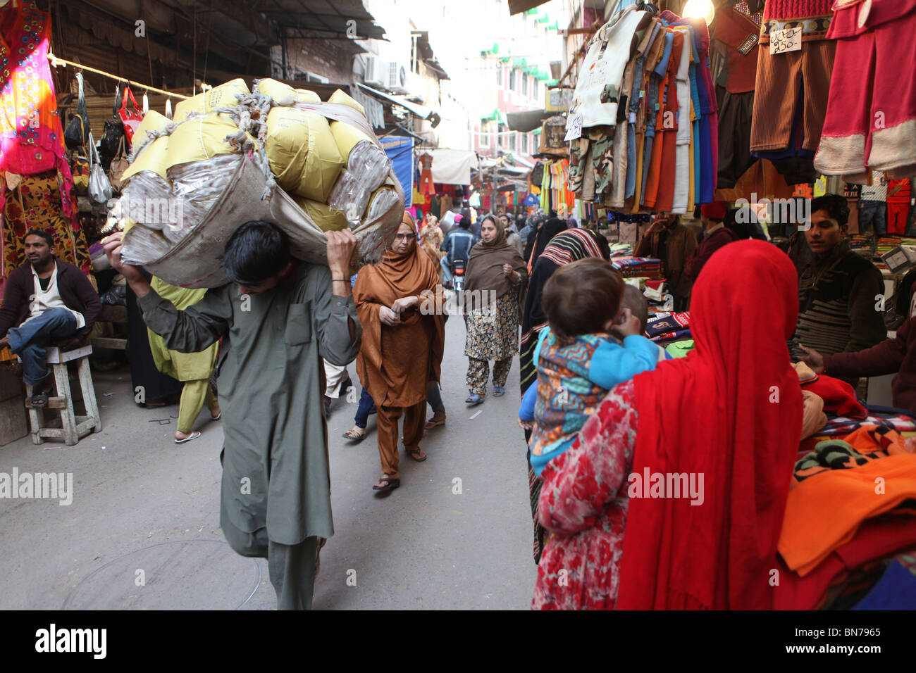 porter in Pakistan Stock Photo - Alamy