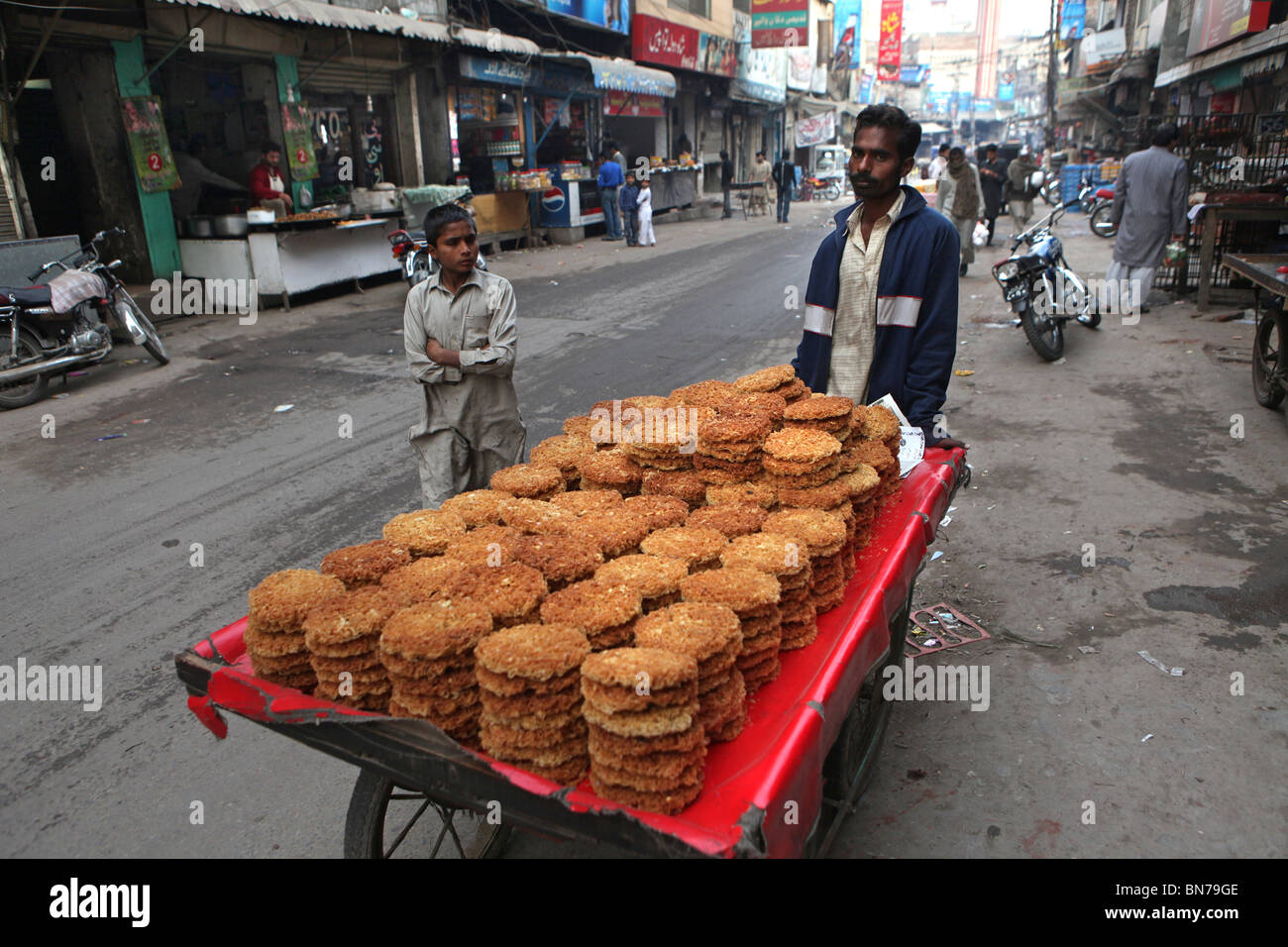Foodshop hi-res stock photography and images - Alamy