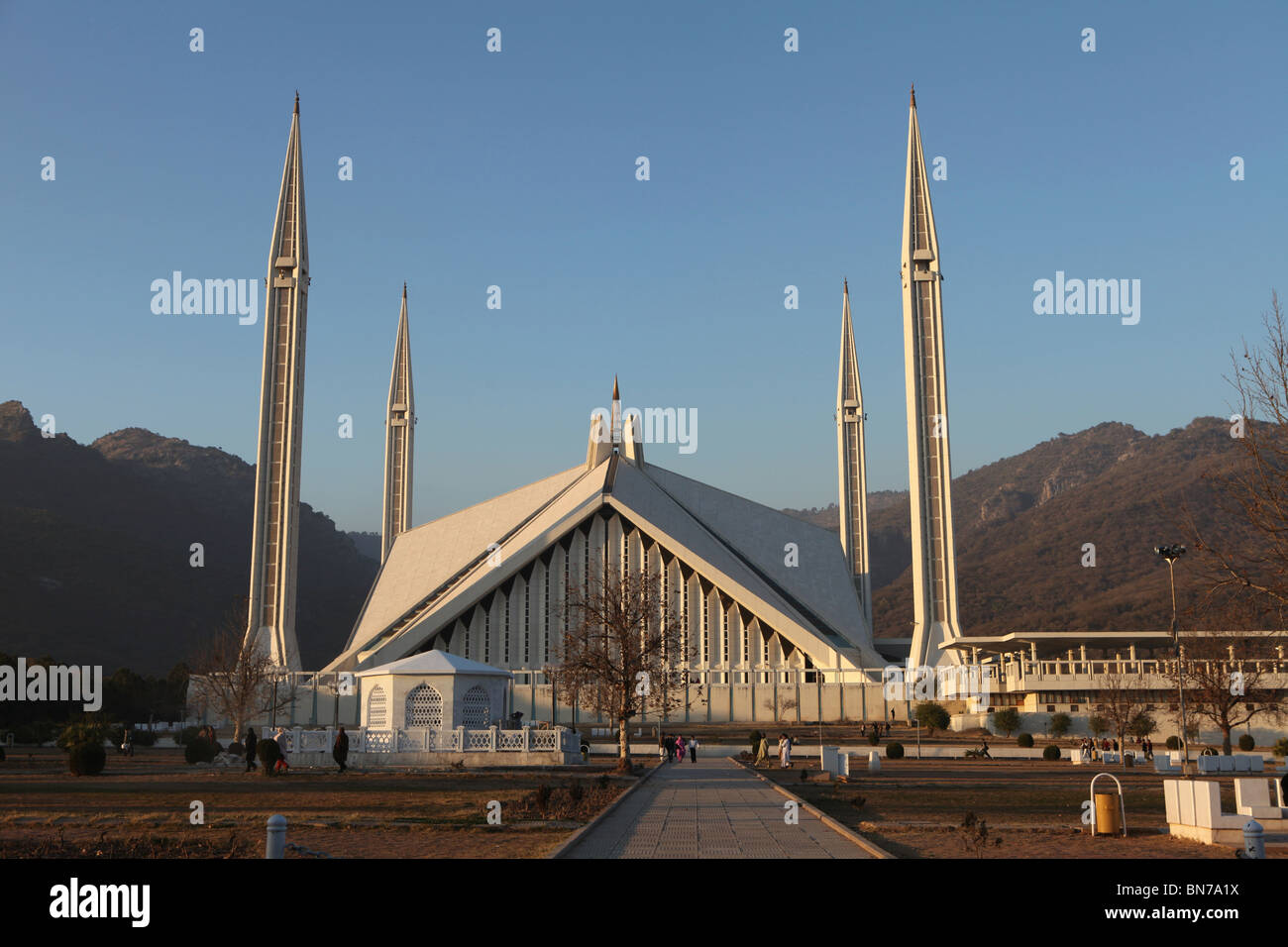Faisal mosque in Islamabad Stock Photo - Alamy
