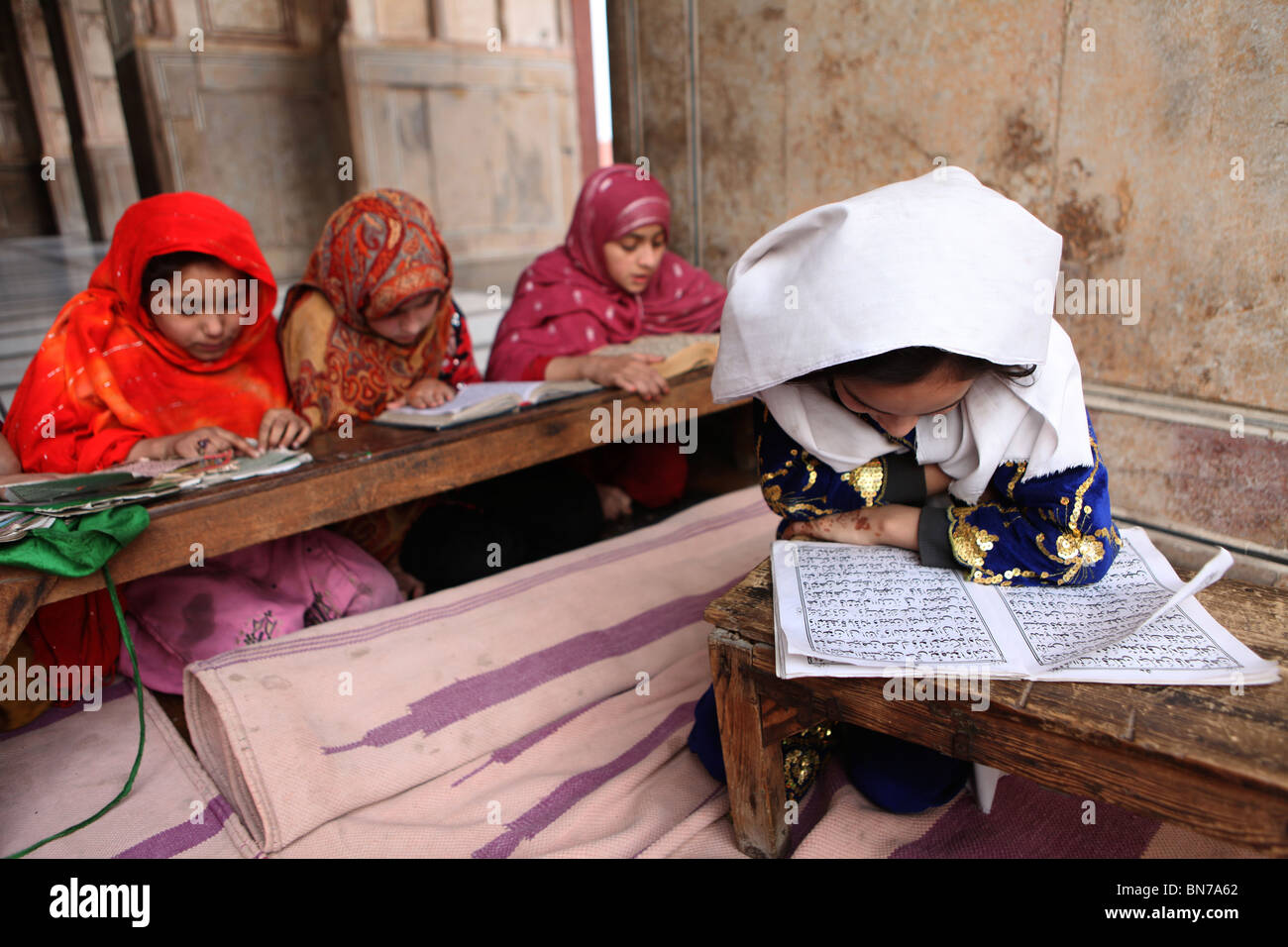 Pakistani girls lahore hi-res stock photography and images - Alamy