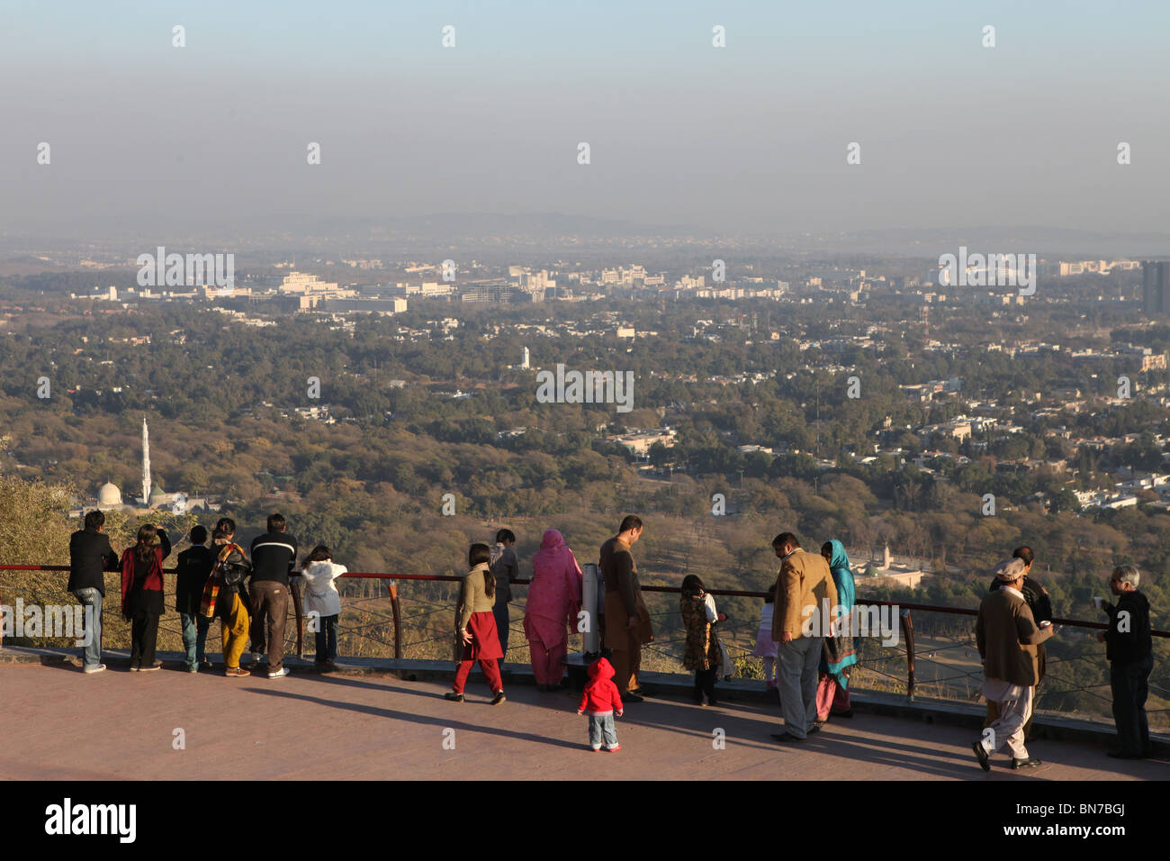 Islamabad pakistan government buildings hi-res stock photography and ...