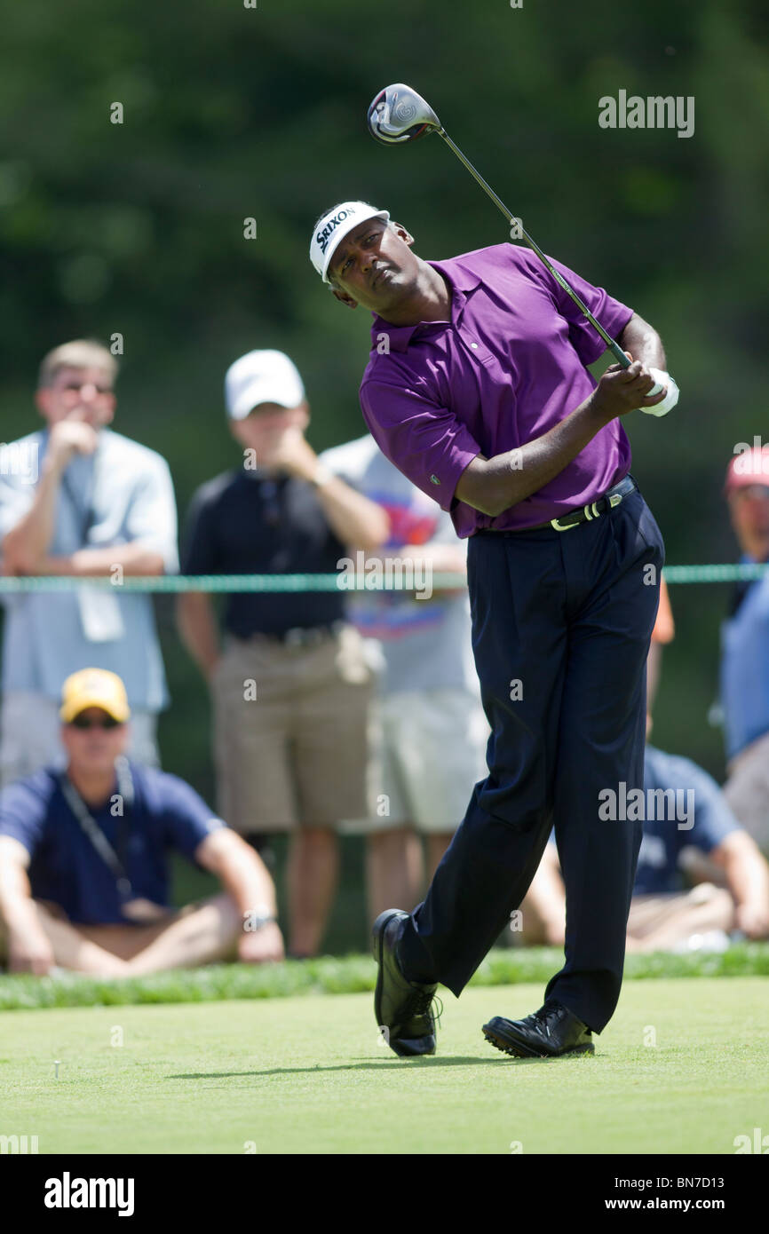Vijay Singh competing at the 2010 AT&T National Stock Photo - Alamy