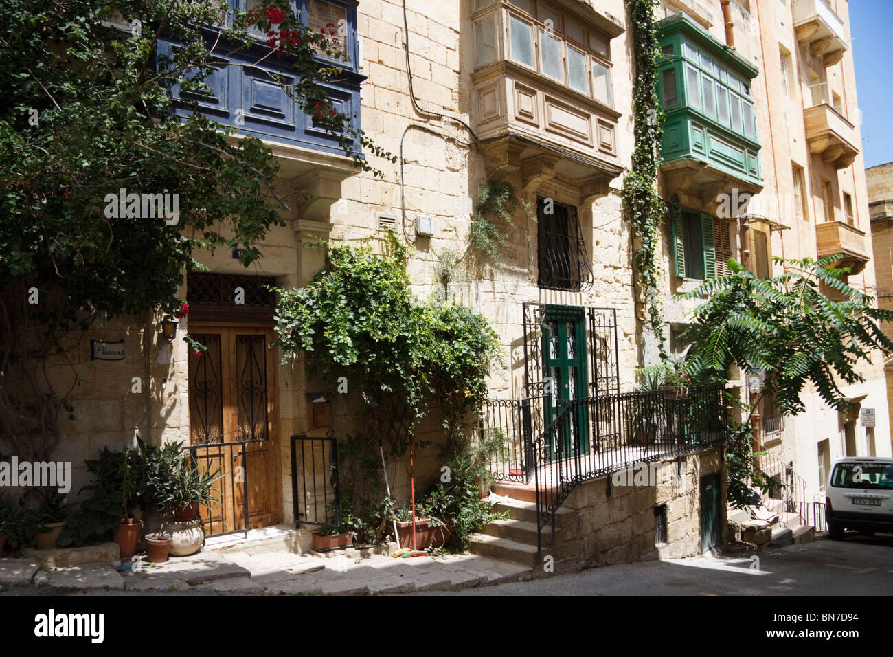 Street scene, Valletta, Malta Stock Photo - Alamy