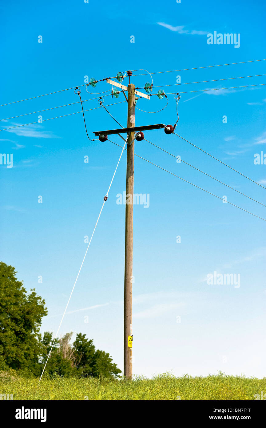 Electricity pole hi-res stock photography and images - Alamy