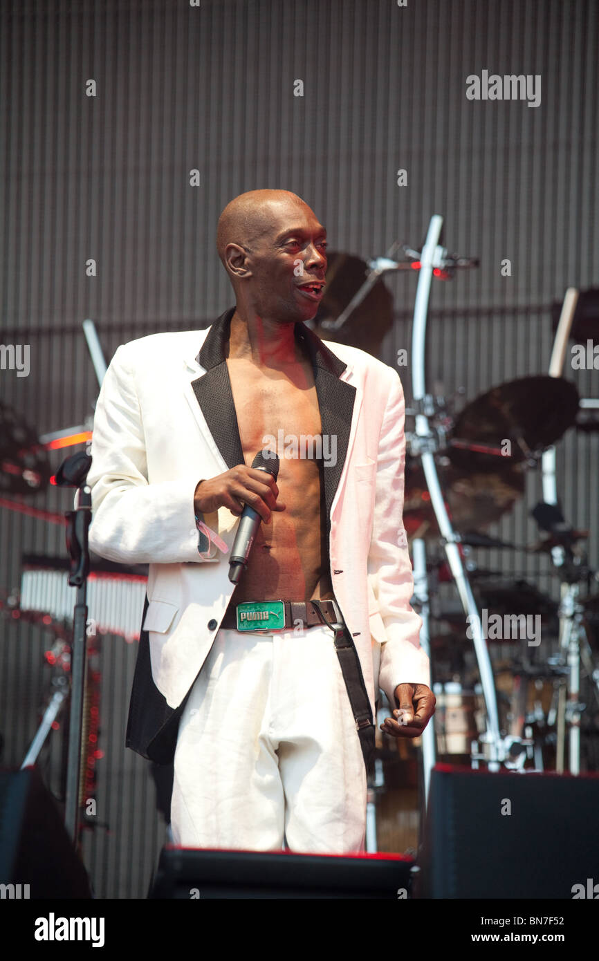 Faithless performing at the Glastonbury festival 2010 Stock Photo - Alamy