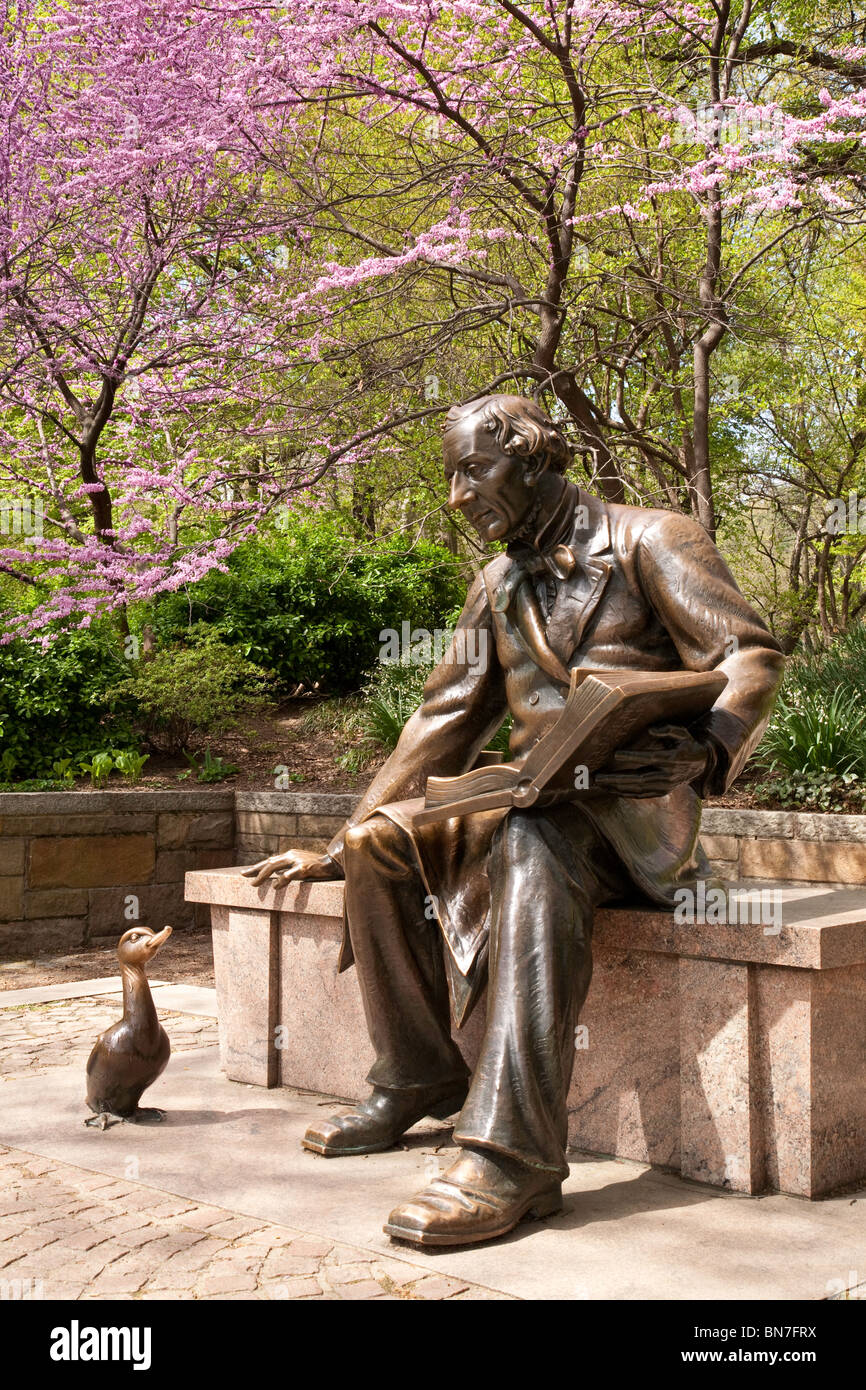 Hans Christian Andersen Statue, Central Park, NYC Stock Photo - Alamy