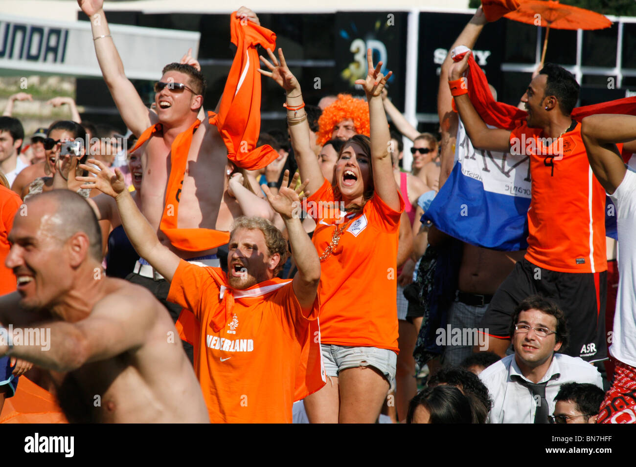dutch supporters celebrating the victory over brazil at world cup fan ...