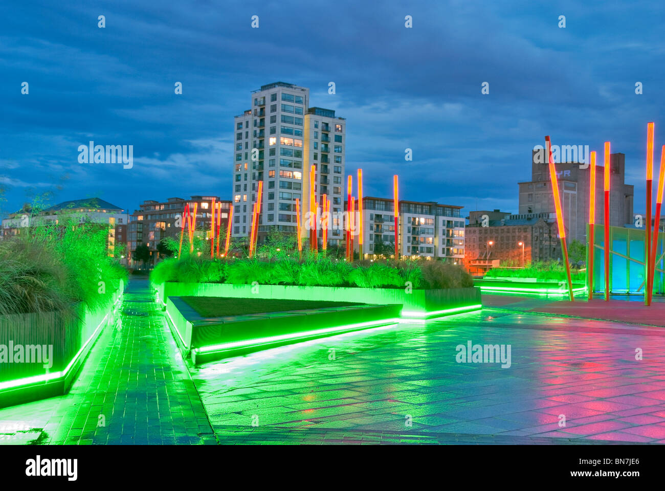 Dublin's grand canal docks hi-res stock photography and images - Alamy
