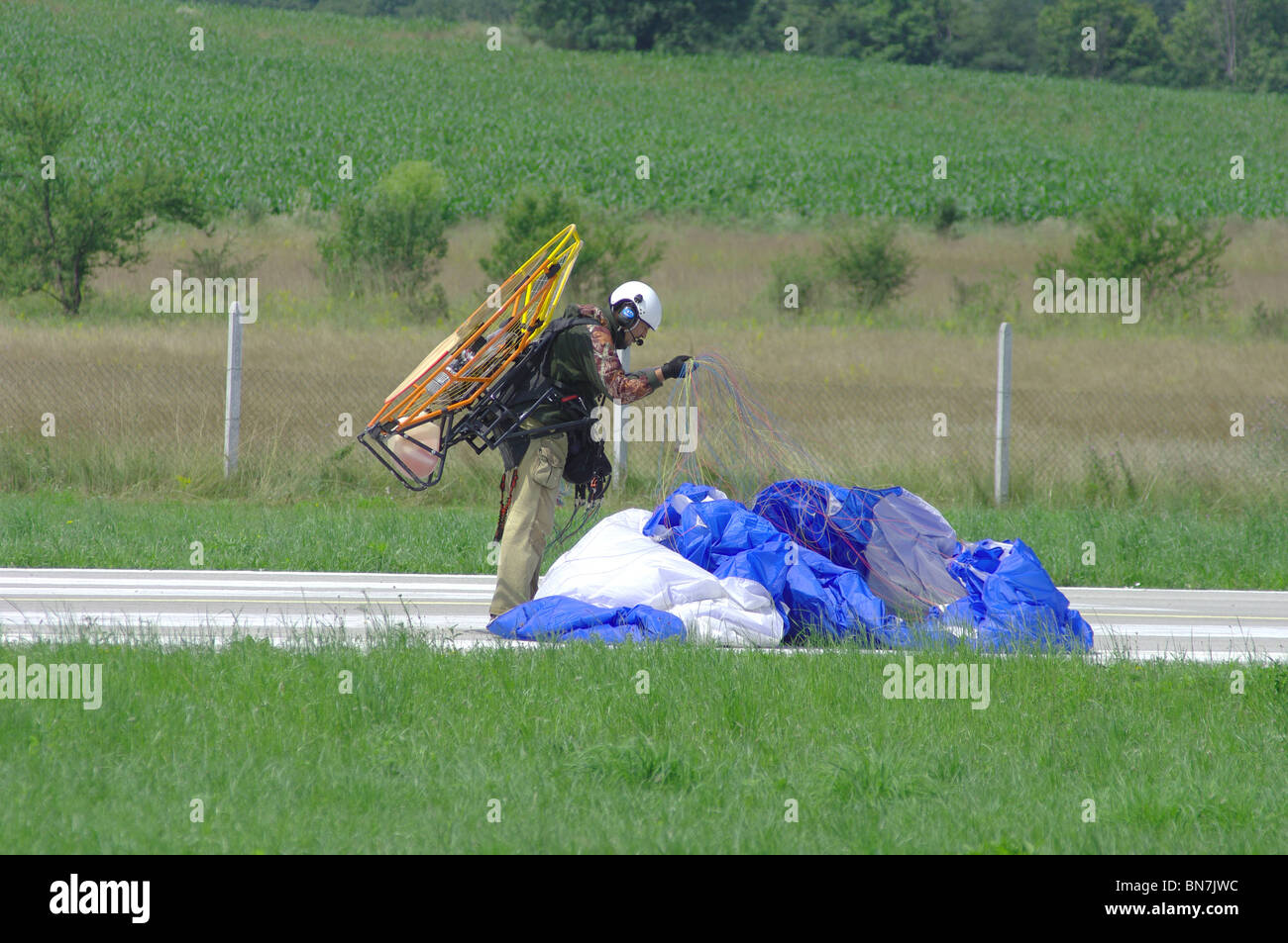 Flying fin hi-res stock photography and images - Alamy