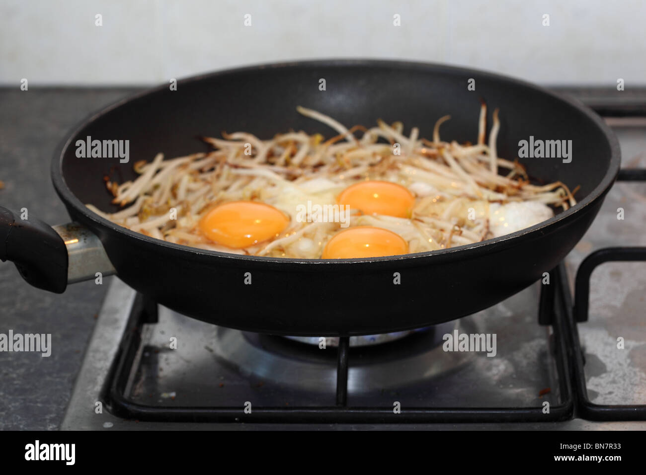 soya sprouts seedlings Stock Photo - Alamy
