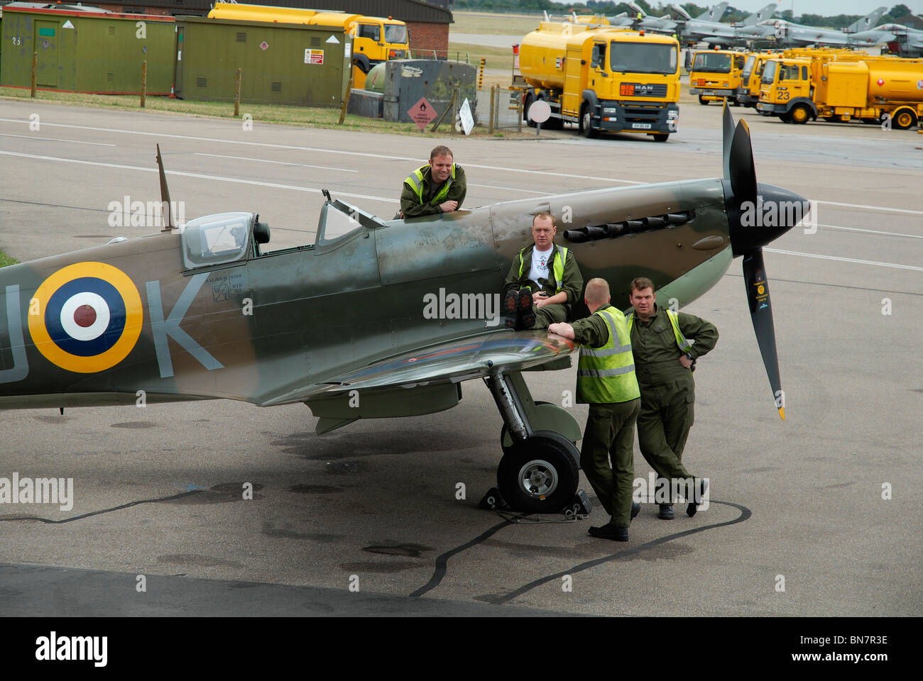 Spitfire and ground crew at Battle of Britain Memorial Flight ...