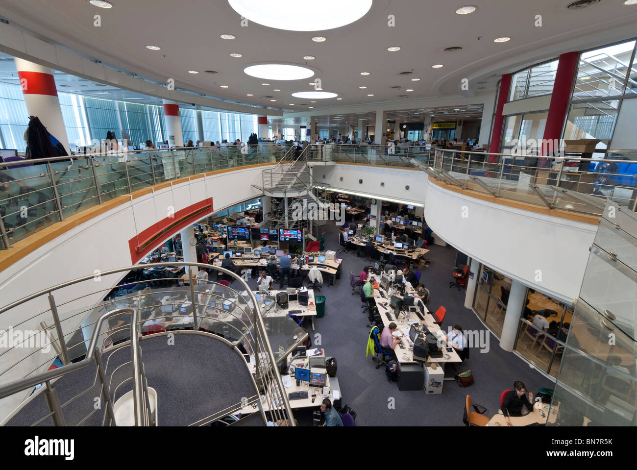 News room hi-res stock photography and images - Alamy