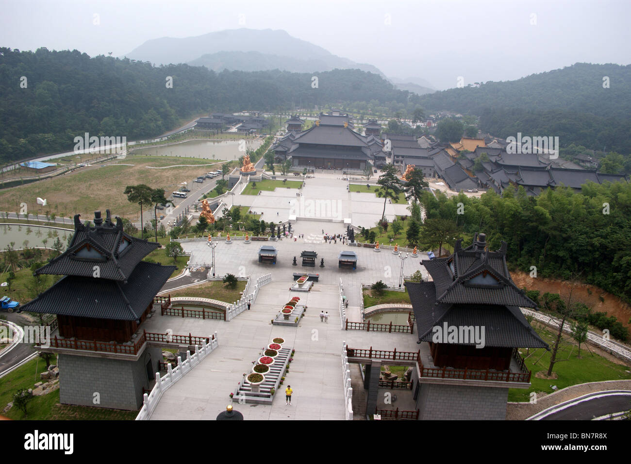 Xuedou Buddhist Temple, Xikou, Zheijang province, China Stock Photo - Alamy