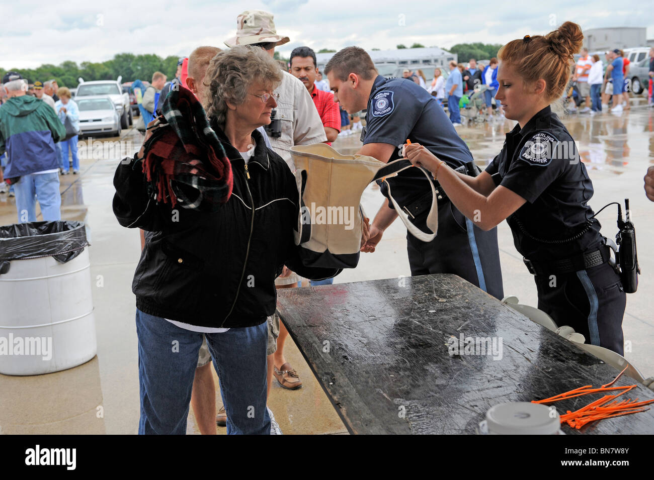 Police security check bag hi-res stock photography and images - Alamy