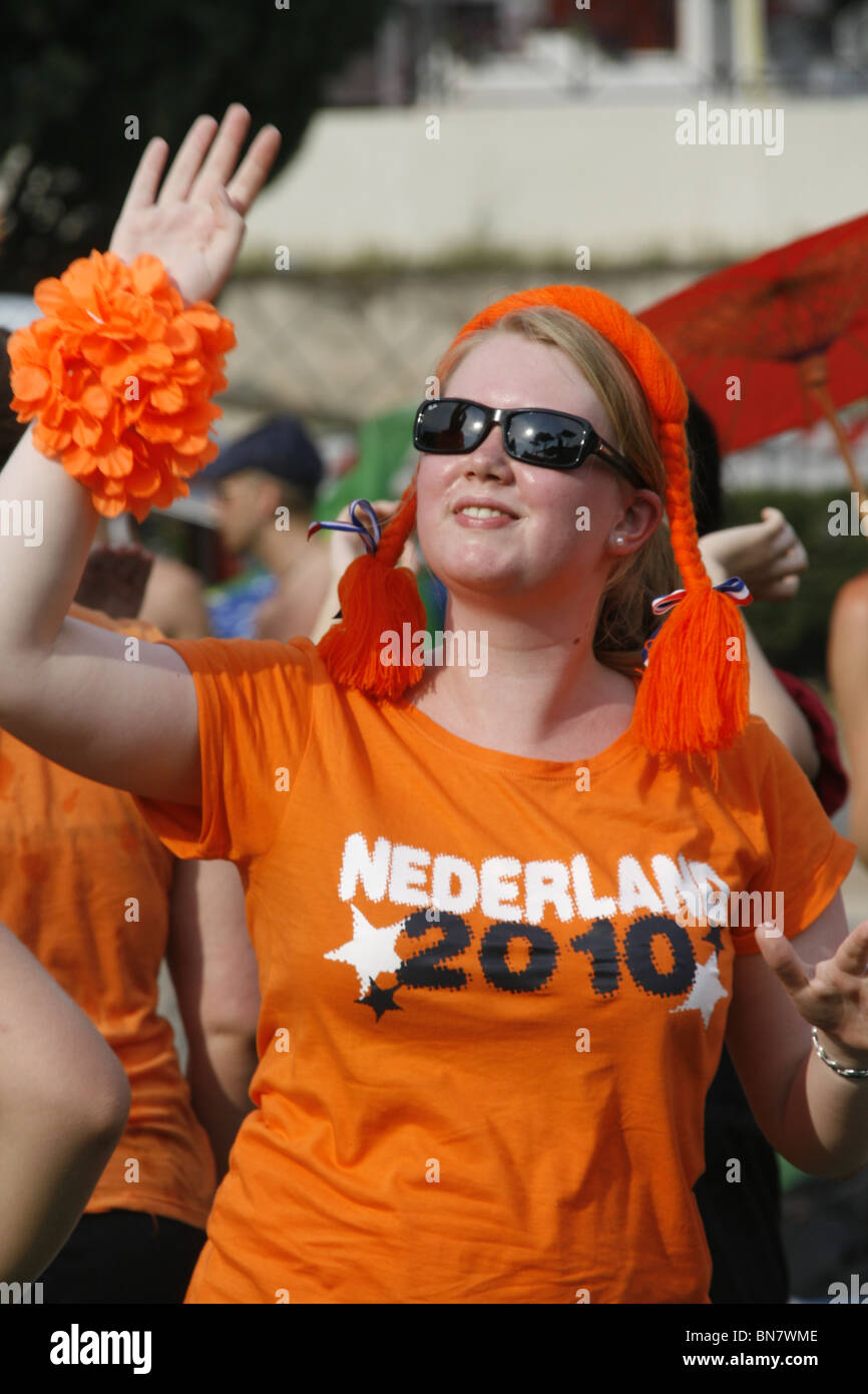 dutch supporters celebrating the victory over brazil at world cup fan ...