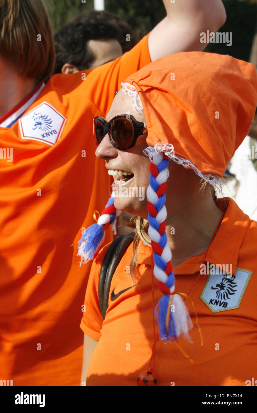 dutch supporters celebrating the victory over brazil at world cup fan ...