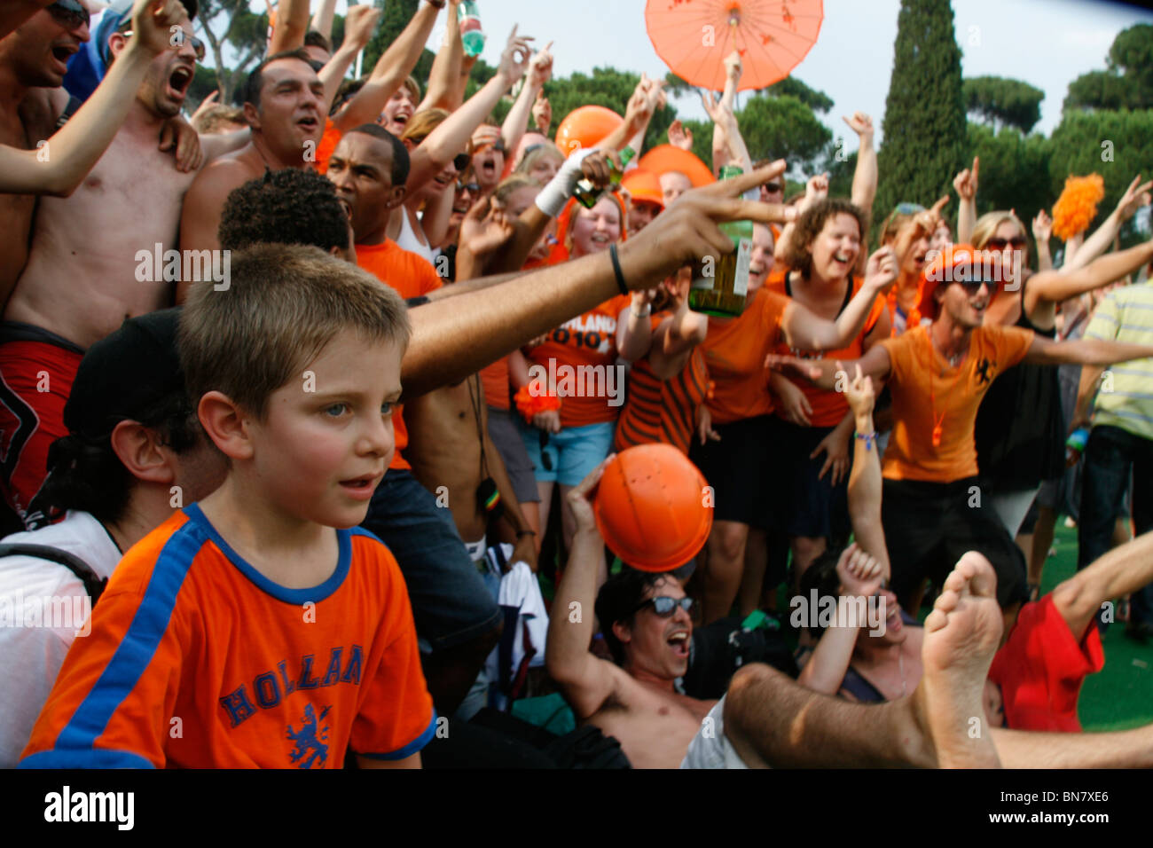 dutch supporters celebrating the victory over brazil at world cup fan ...