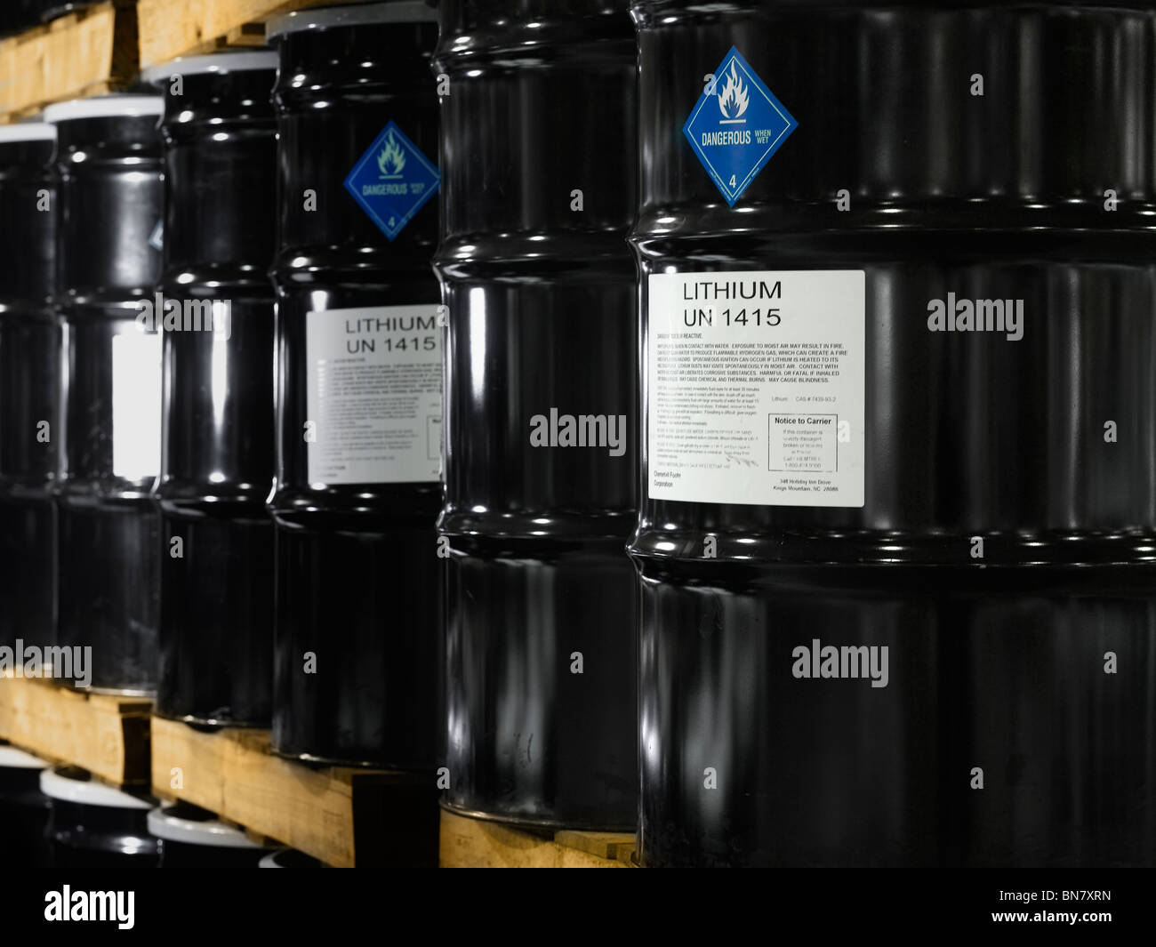Chemical barrels hi-res stock photography and images - Alamy