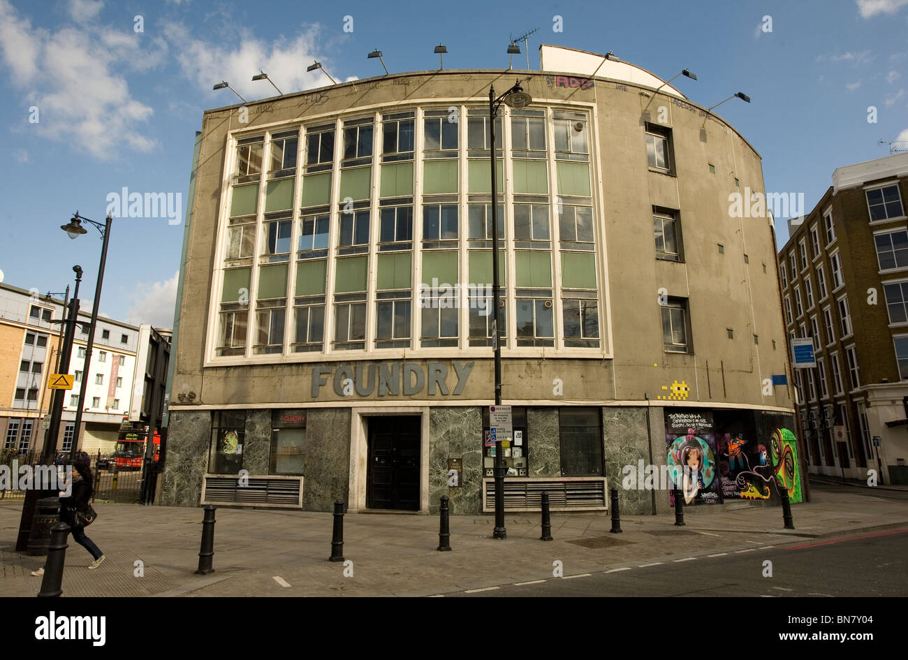 Closed venue london hi-res stock photography and images - Alamy