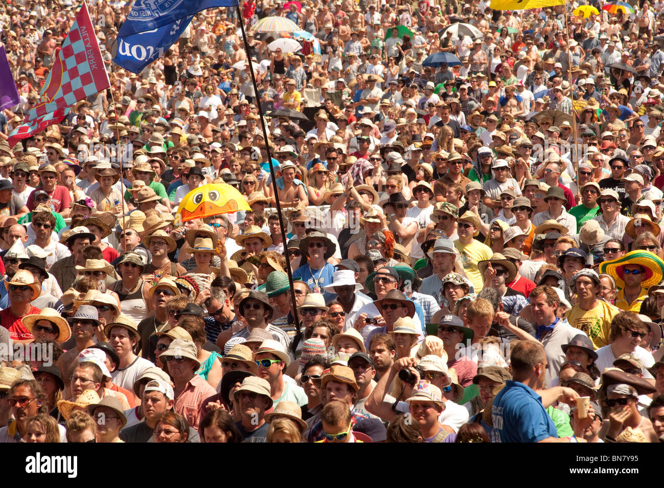 Crowd photographed from the pyramid stage at the Glastonbury festival ...